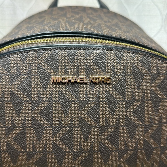 MICHAEL Michael Kors | Bags | New Michael Kors Connie Zip Md Brown ...